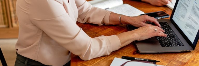 What Do You Put In A 'Case of Death Folder'? | HML Law